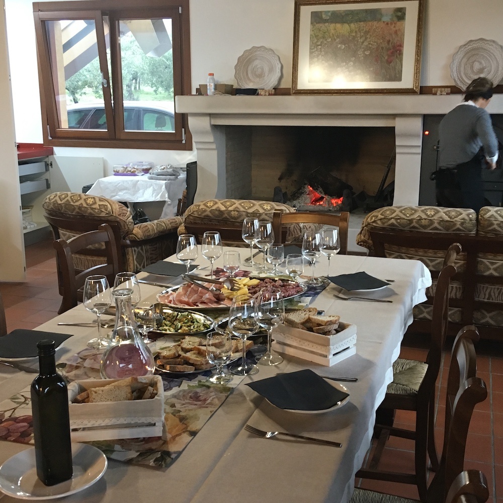 Il Moscato secco Fonte Grotta di Tenuta Secolo IX di Fioravante ...